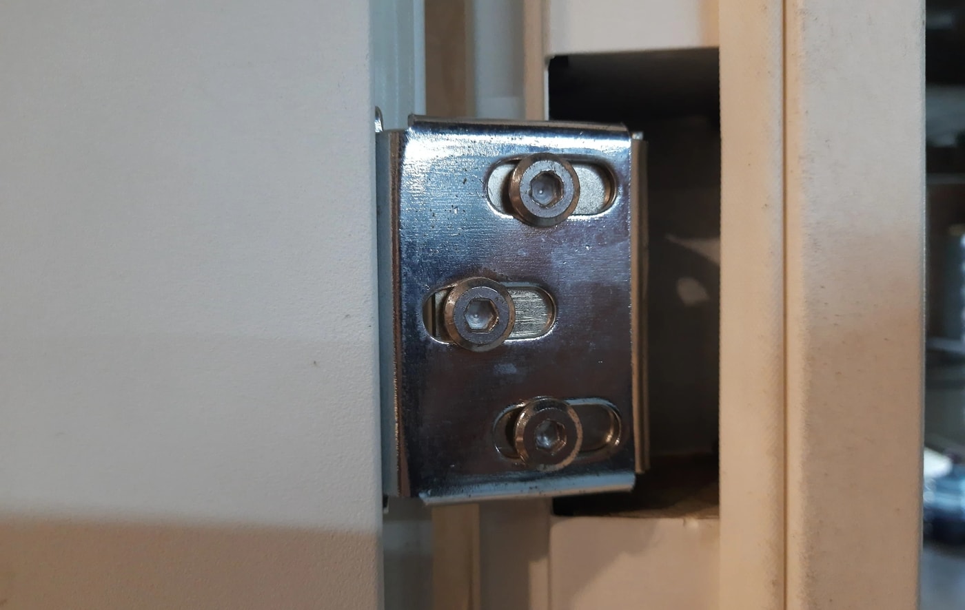 Harga Engsel Pintu Baja Secara Umum: Jangan Salah Beli!